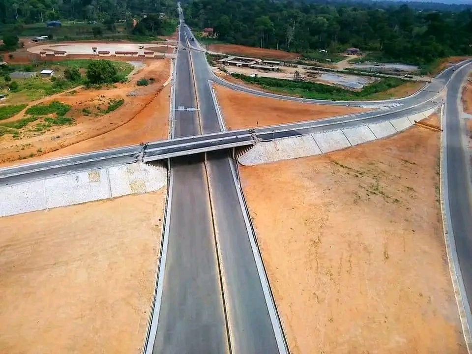 Echangeur d’Obala : réception provisoire de la belle jonction routière ...