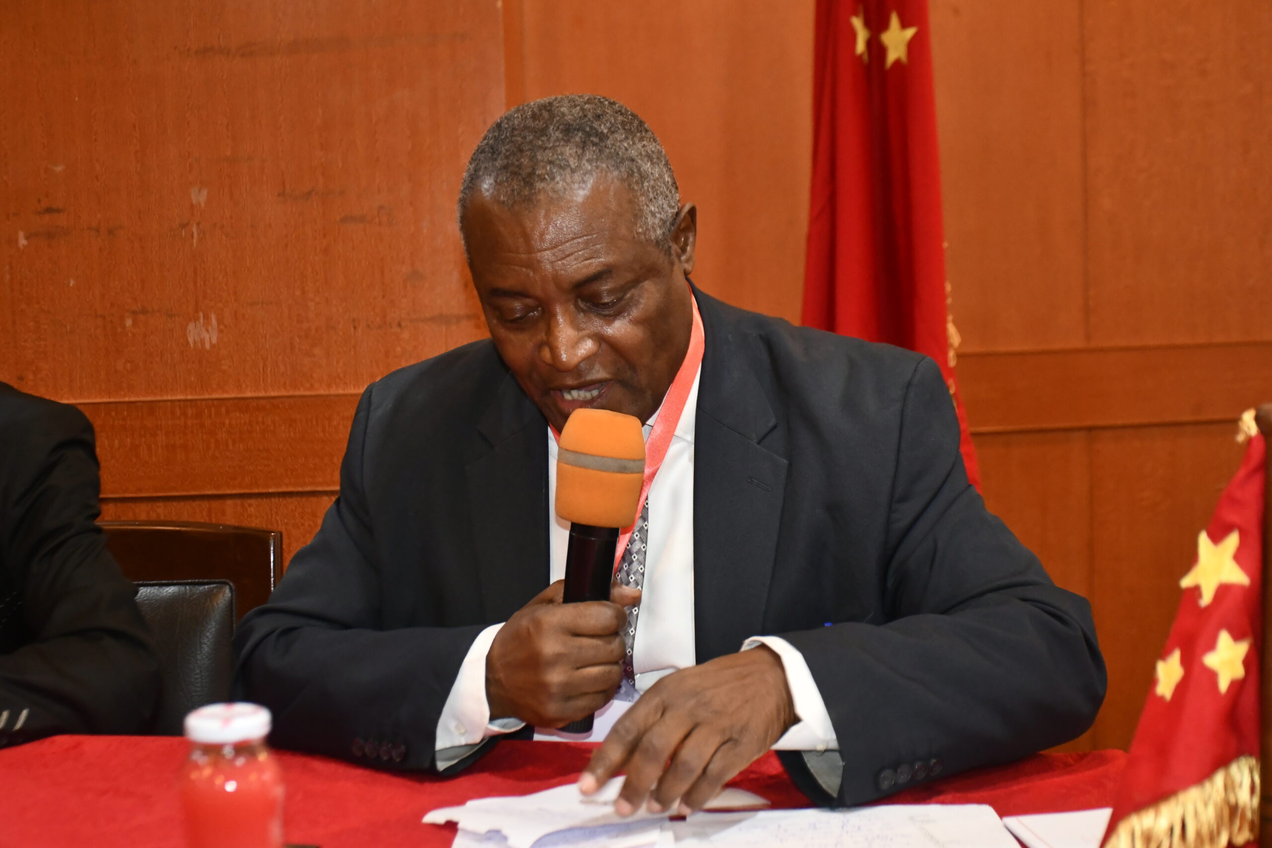 Prof. Charles Romain MBELE : « Les nouvelles Routes de la soie et la ...